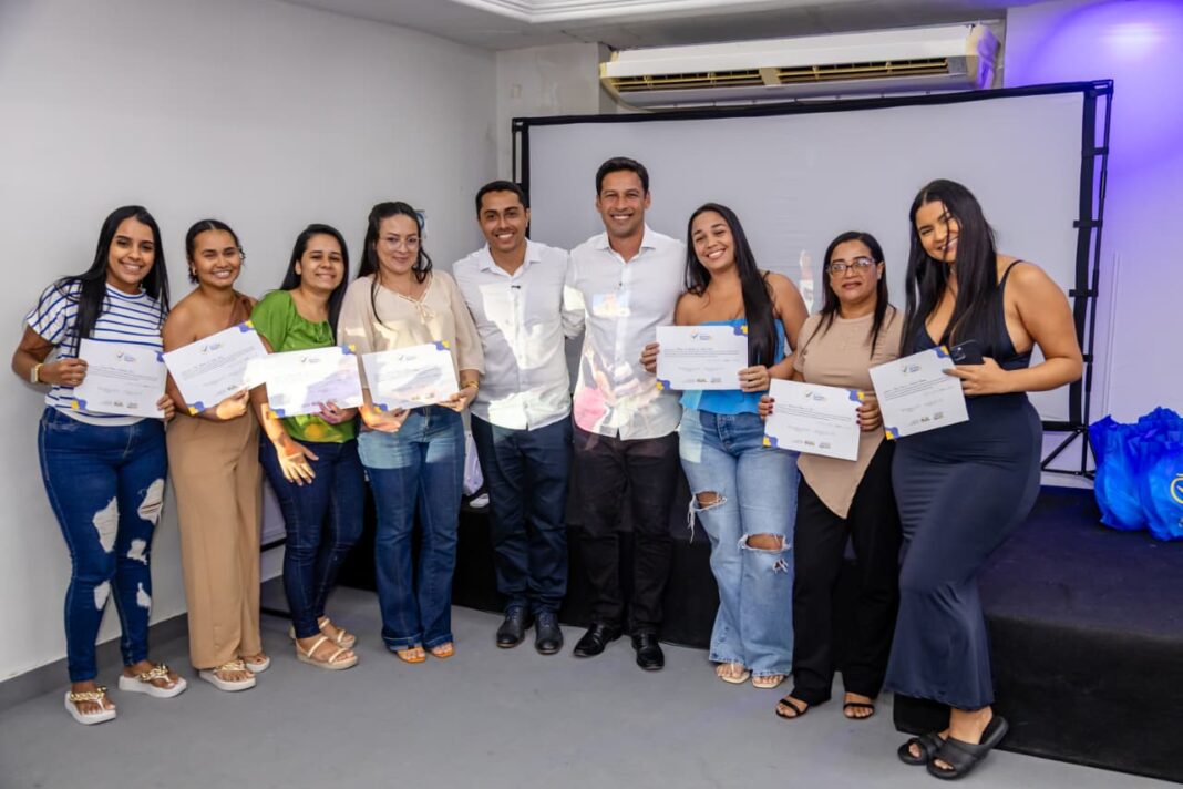 David do Emprego celebra conquistas do programa “A Sua Hora Chegou” em ...